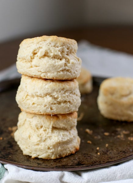 Easy Homemade Biscuits (Classic 6-Ingredient Recipe!)