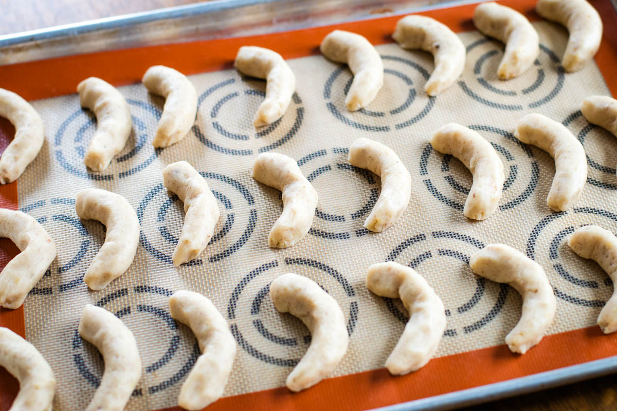 Easy Crescent Cookies Recipe